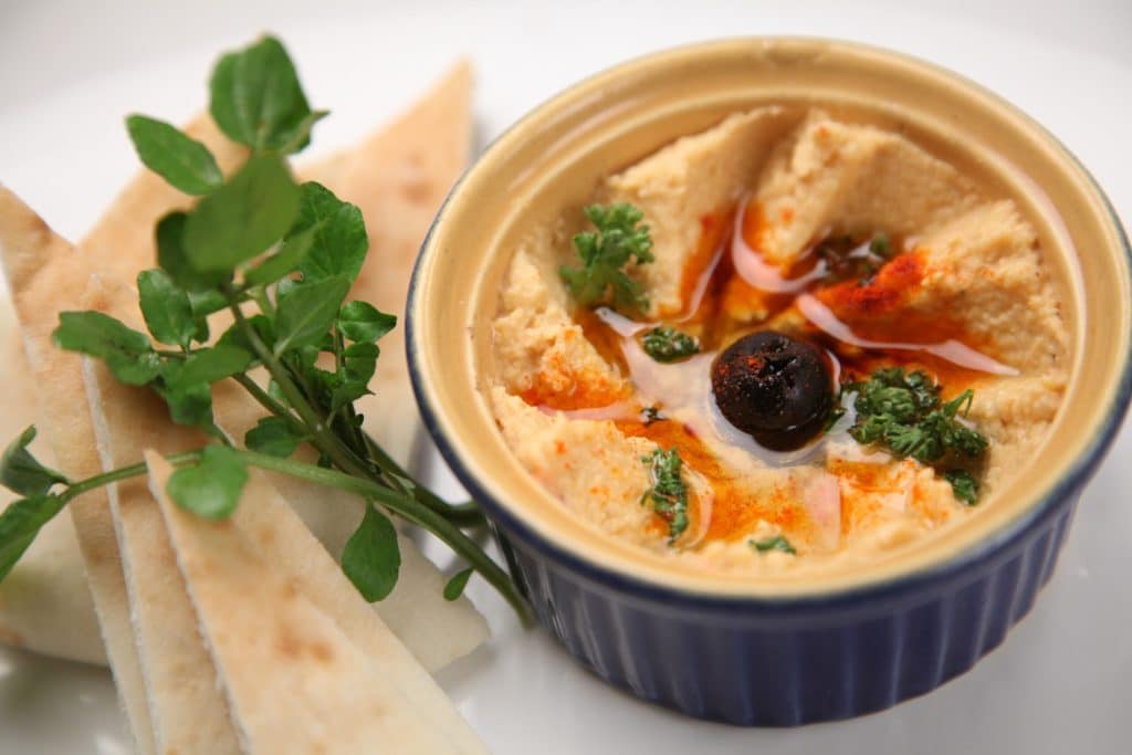 Exploring Hummus: Taste, Uses, and Health Benefits